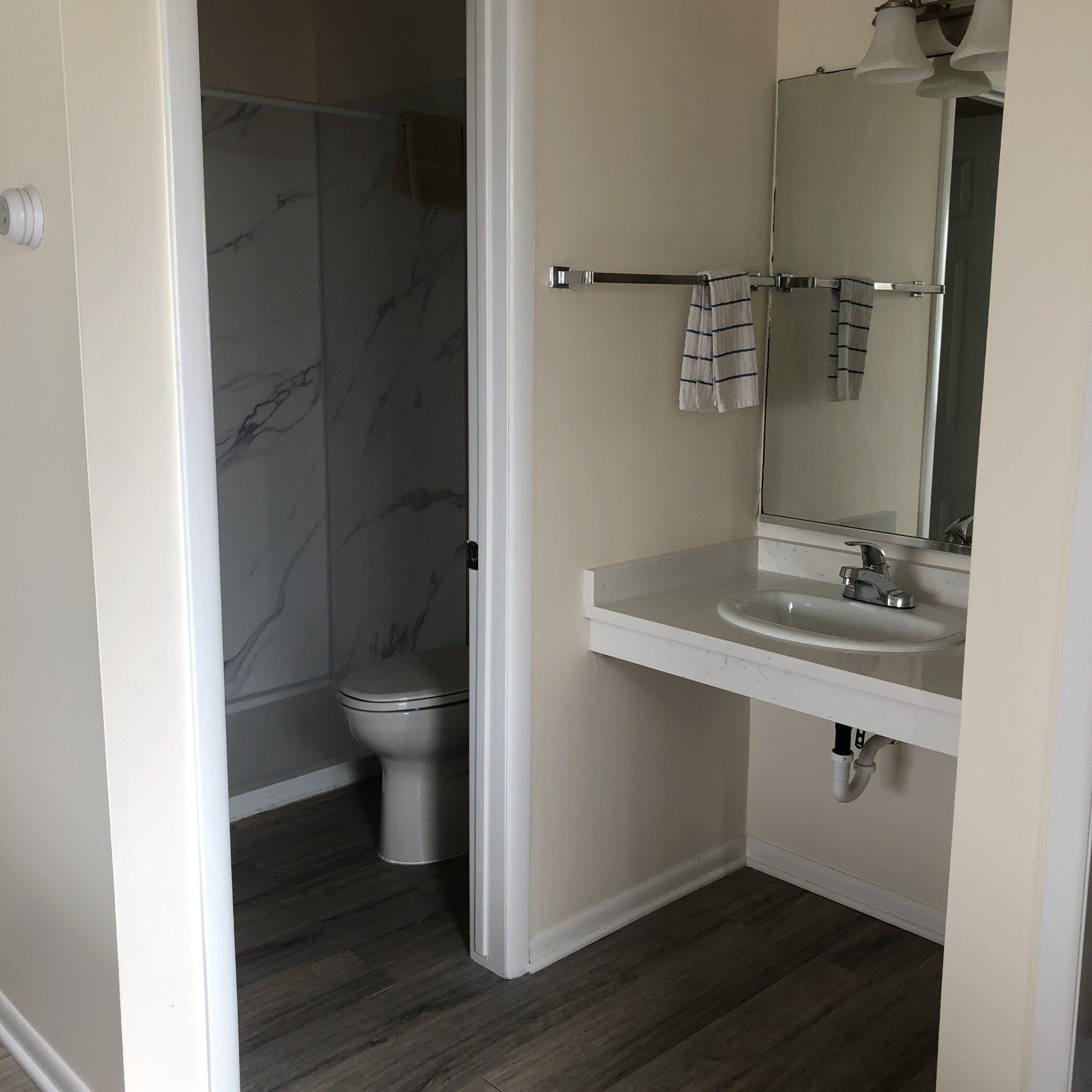 Motel Room B: Landscape view - The Buckingham Motel